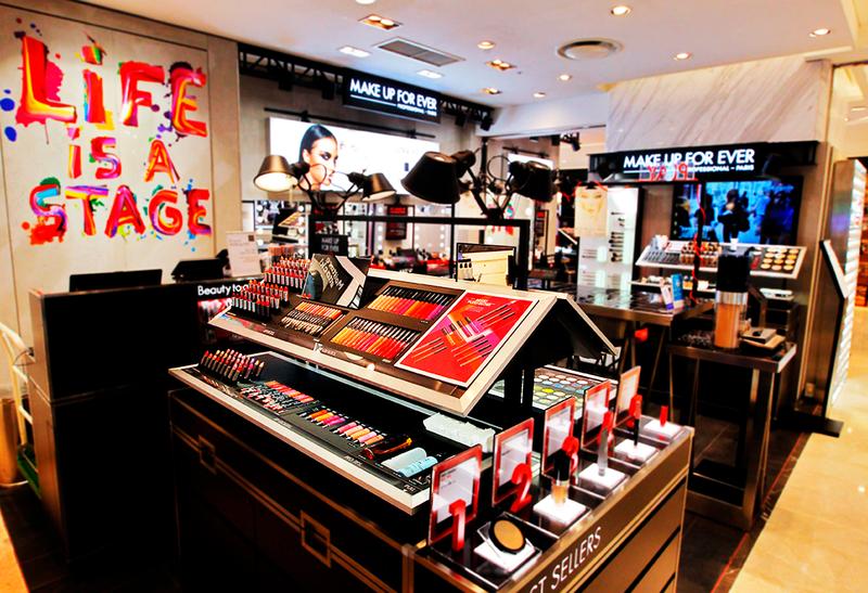 Permanent POP Display & Shop fixtures: fixtures and furniture for shops ...